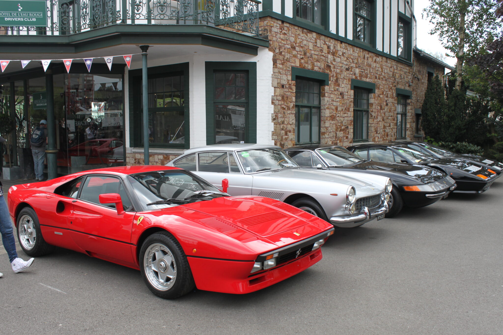Home - Classic Driving Tours with Classic Travelling
